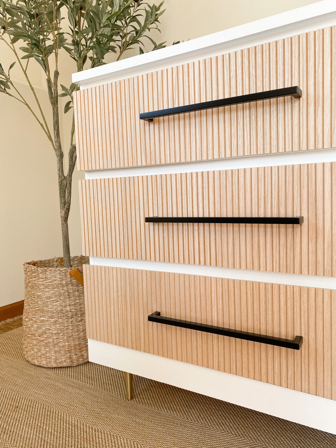 The Handcrafted Haven - DIY Home Decor and Renovation